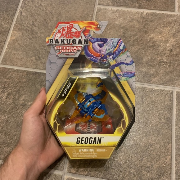 Spin Master | Toys | Bakugan Evolutions Geogan Stingzer Action Figure W ...